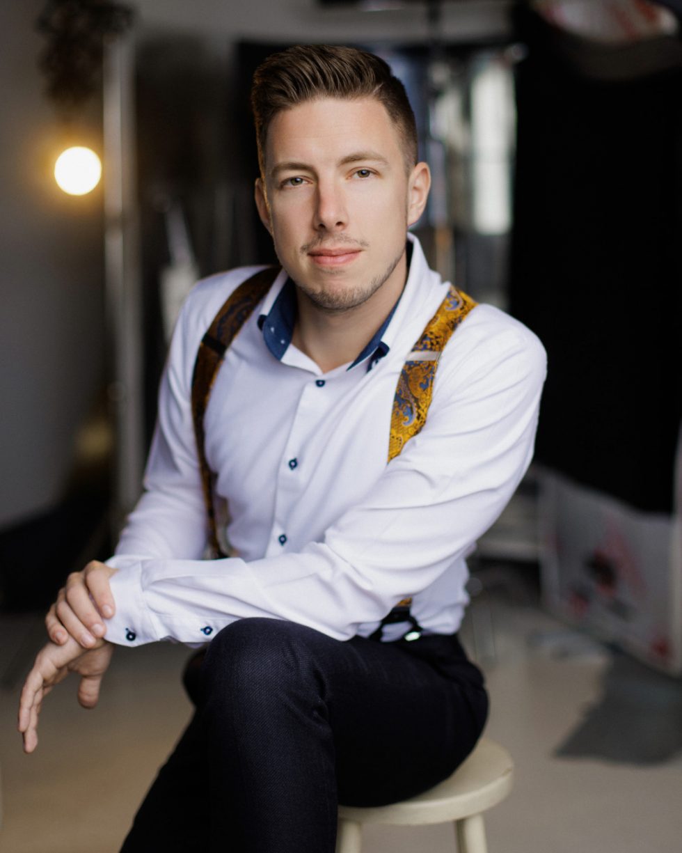 Luke Murgatroyd | Cruise Director | Singer | Actor